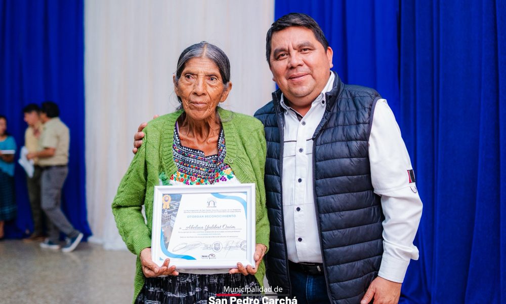 𝐂𝐚𝐧𝐭𝐨𝐬 𝐲 𝐩𝐨𝐞𝐦𝐚𝐬 𝐞𝐧 𝐥𝐚 𝐍𝐨𝐜𝐡𝐞 𝐂𝐮𝐥𝐭𝐮𝐫𝐚𝐥 𝐨𝐫𝐠𝐚𝐧𝐢𝐳𝐚𝐝𝐚 𝐩𝐨𝐫 𝐥𝐨𝐬 𝐂𝐎𝐂𝐎𝐃𝐄𝐒 🇬🇹 ...